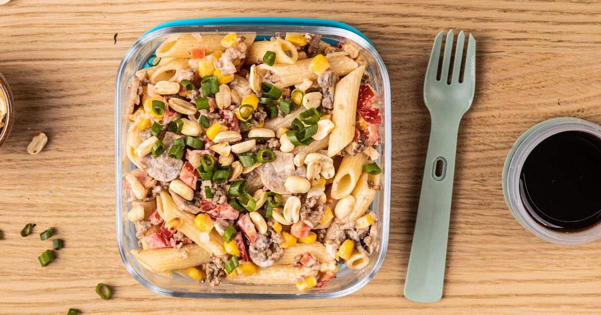 Insalata di pasta con manzo e funghi | Ricetta | Kikkoman